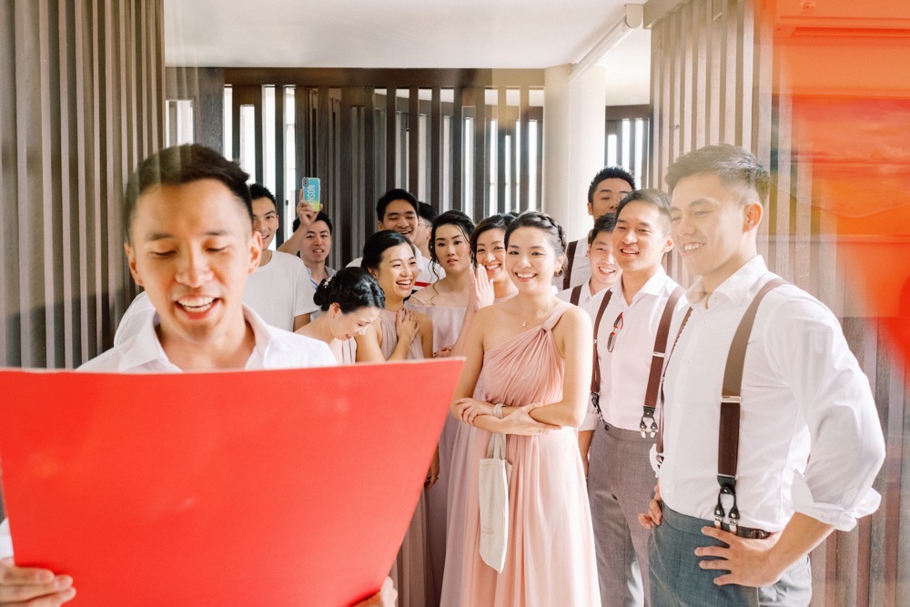 Chinese Wedding Tradition - Gate Crashing and Tea Ceremony Chinese Wedding Tradition - Gate Crashing and Tea Ceremony